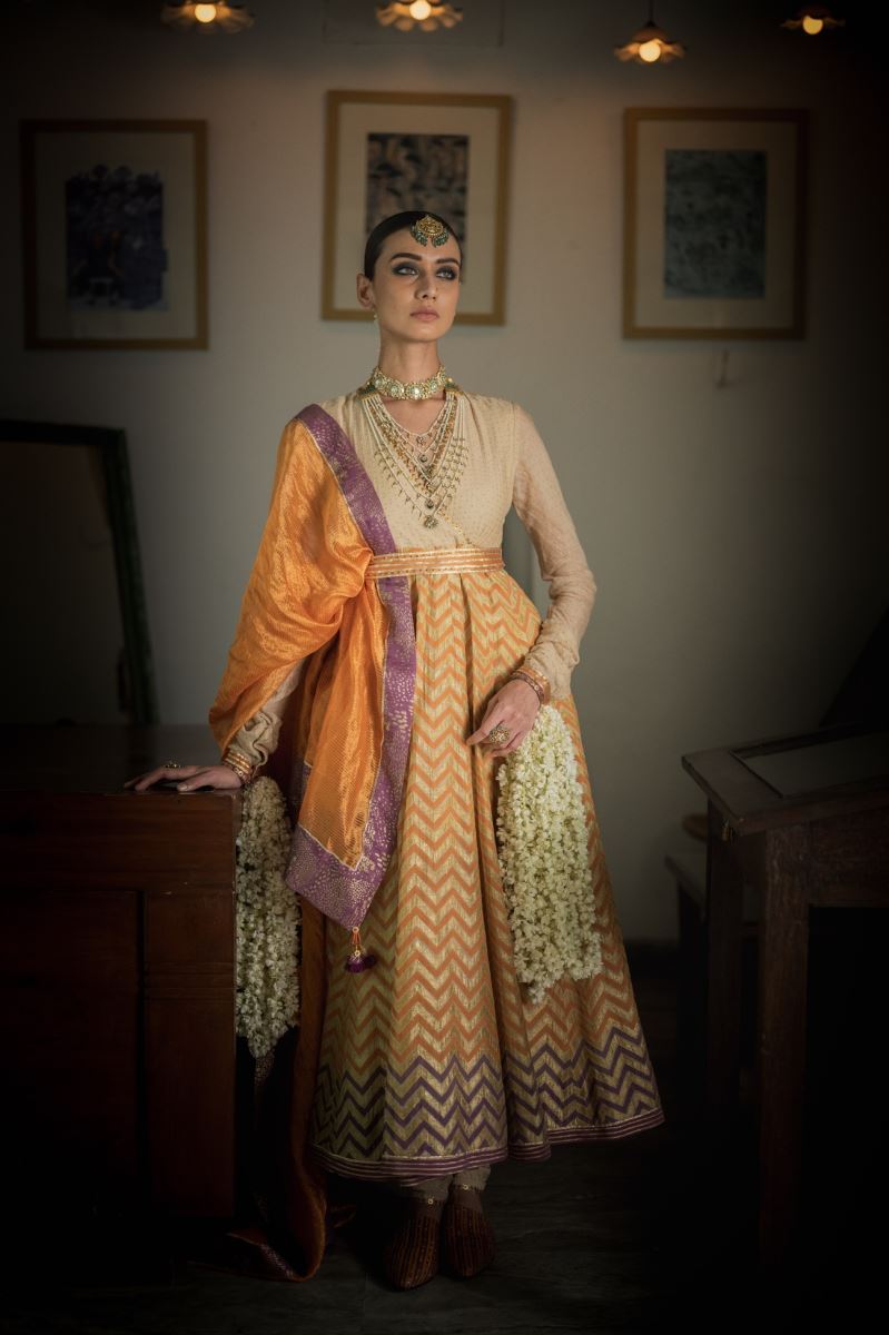 Buy - Faridkot jaafi kesaria orange, jamun purple and gold kurta | Elan Store