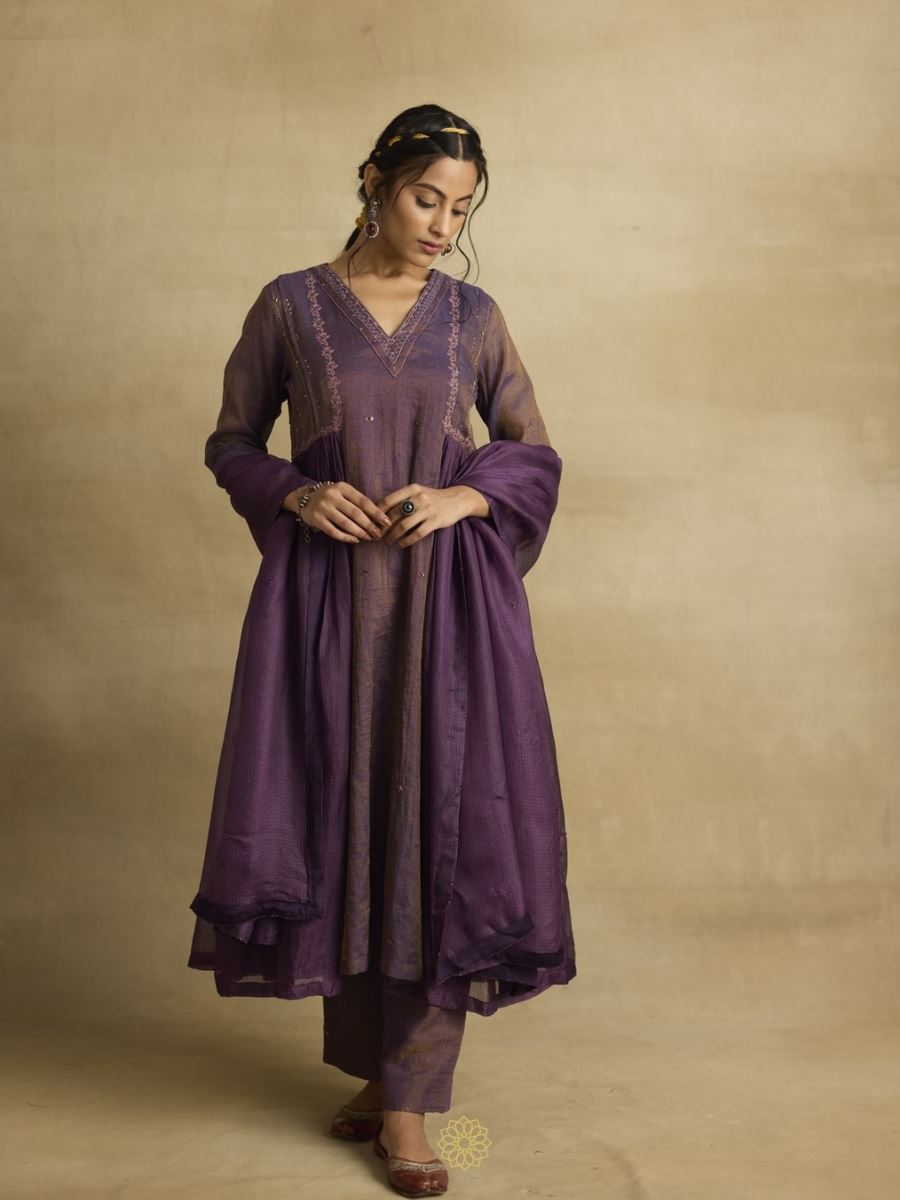 Buy - Anika lehenga set | Elan Store