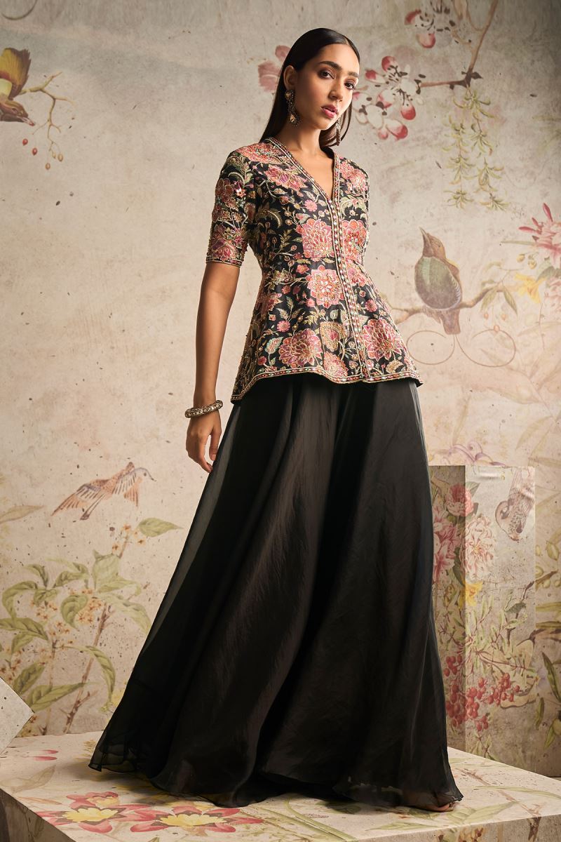 Buy - Lahya lehenga set | Elan Store