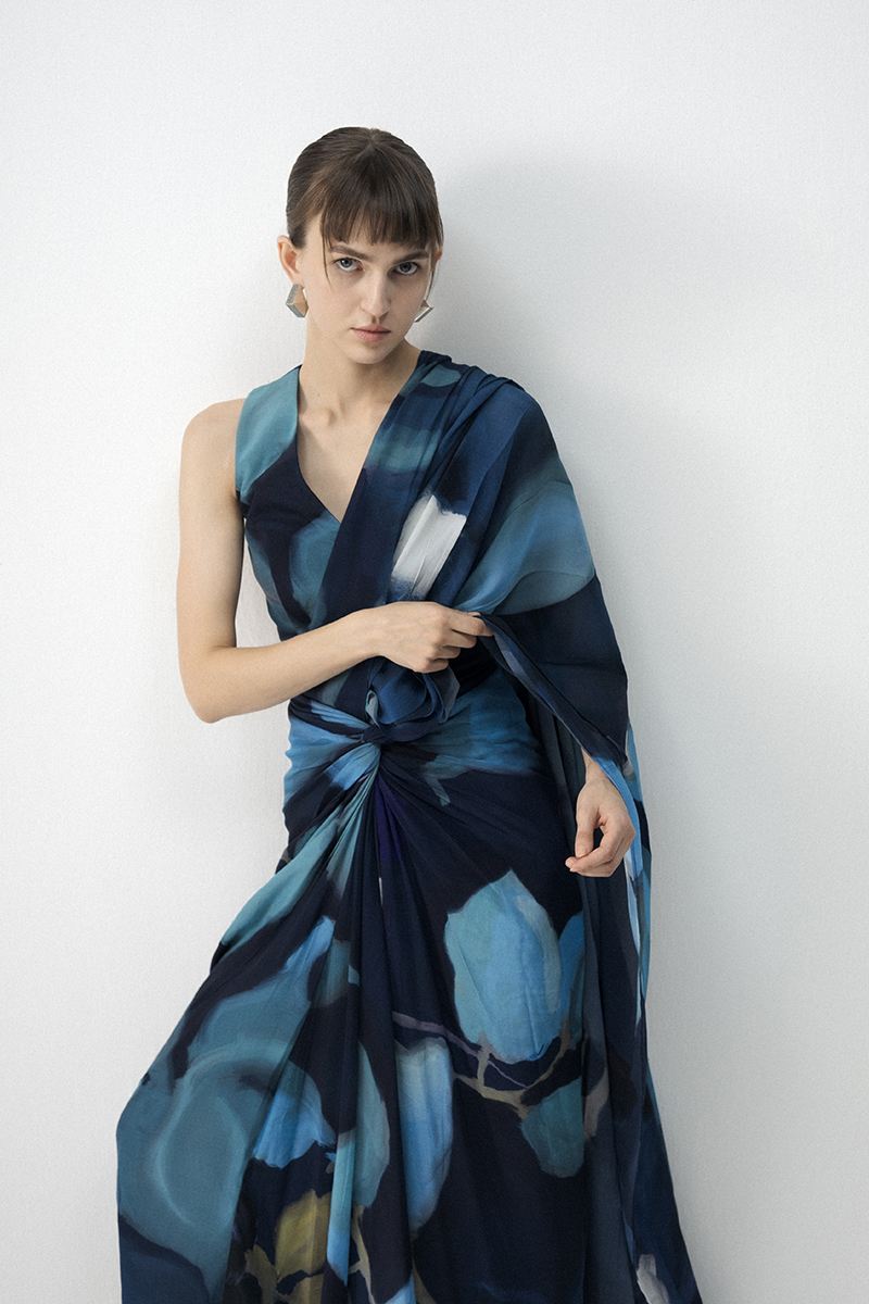 Buy - Blue lagoon top and pre-draped sari set | Elan Store