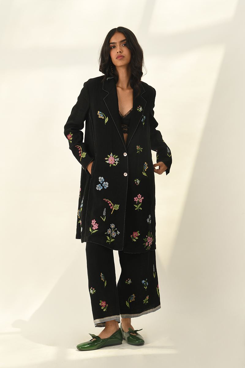 Buy - Carmagnole black embroidered jacket | Elan Store