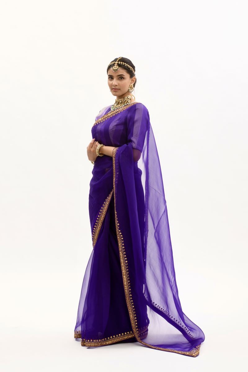 Buy - Aarti Sethia deep purple gota patti border saree set | Elan Store