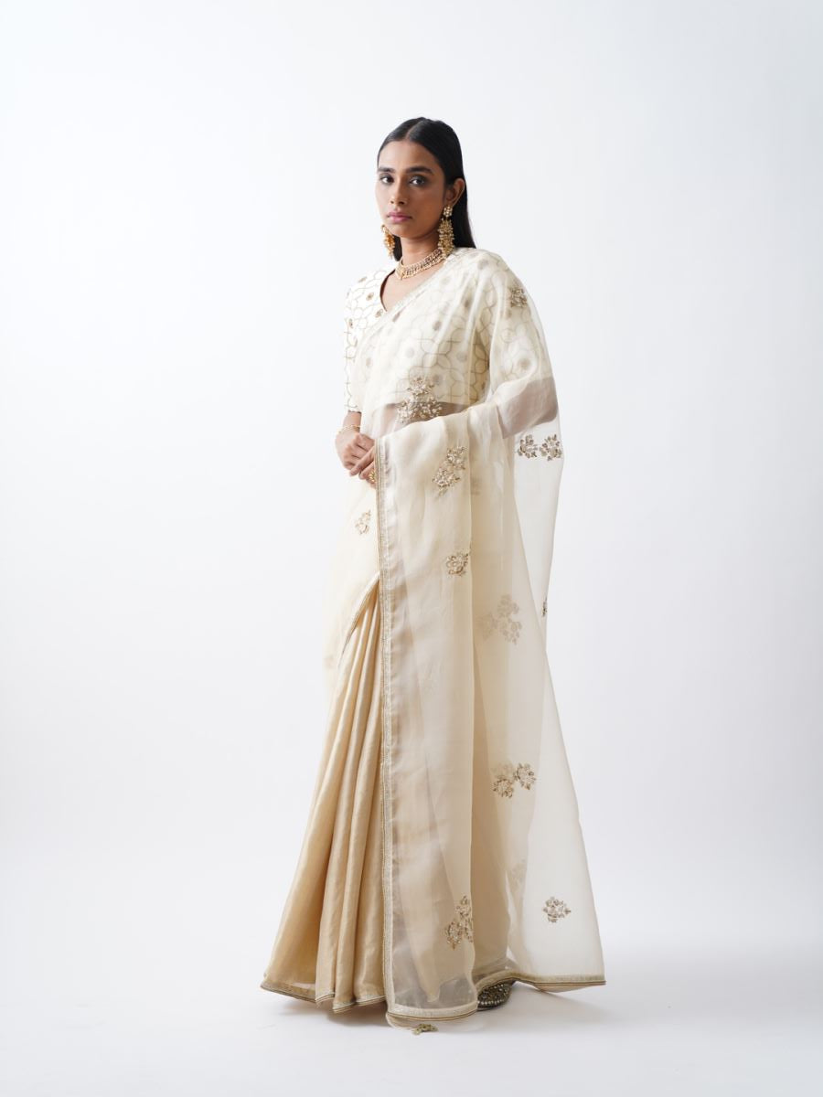 Buy - Avanti sari with blouse | Elan Store