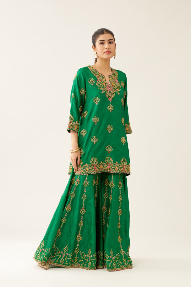 Buy - Devi green kurta set | Elan Store
