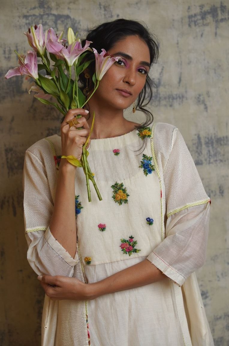 Buy - Dhaari ivory daffodil | Elan Store