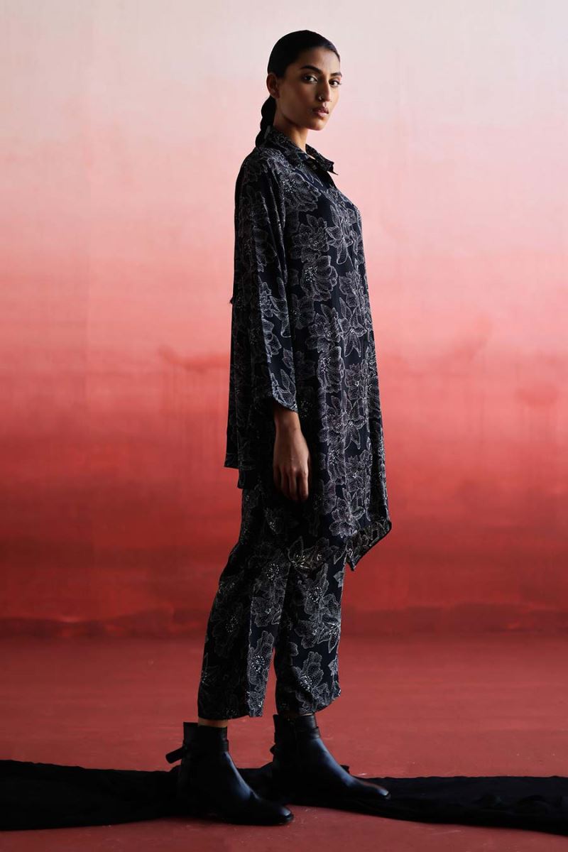 Buy - Gen low back shirt | Elan Store