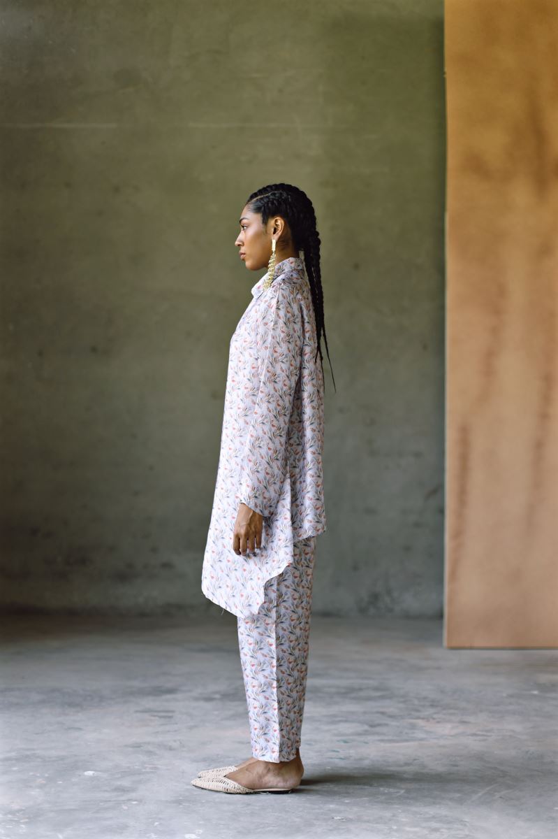 Buy - Oxford low back shirt | Elan Store