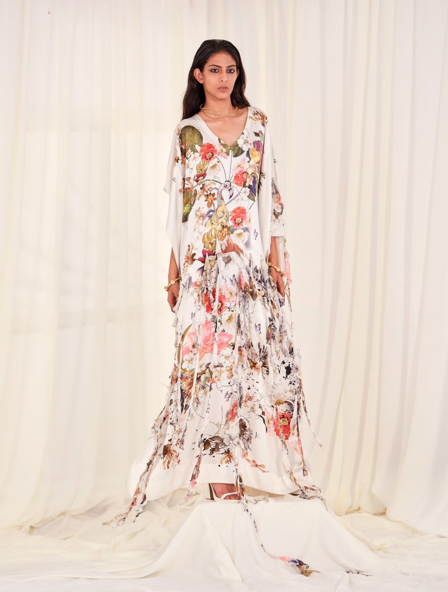 Buy - White printed silk kaftaan with ruffles | Elan Store